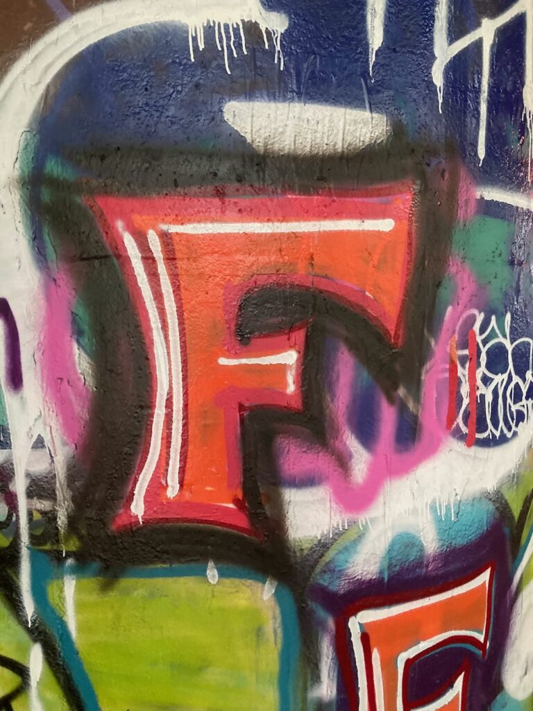 Tagging | idiot king